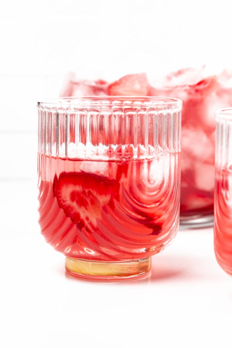 22+ Pretty Pink Cocktails to Make at Home