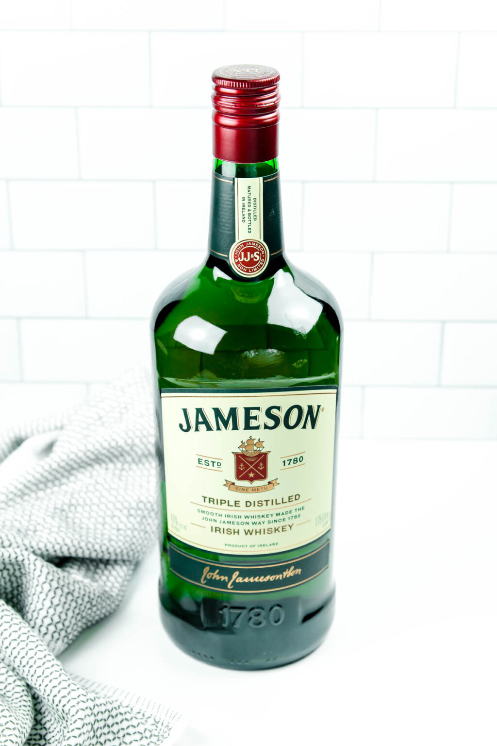 Jameson, Ginger & Lime Cocktail | Feast + West