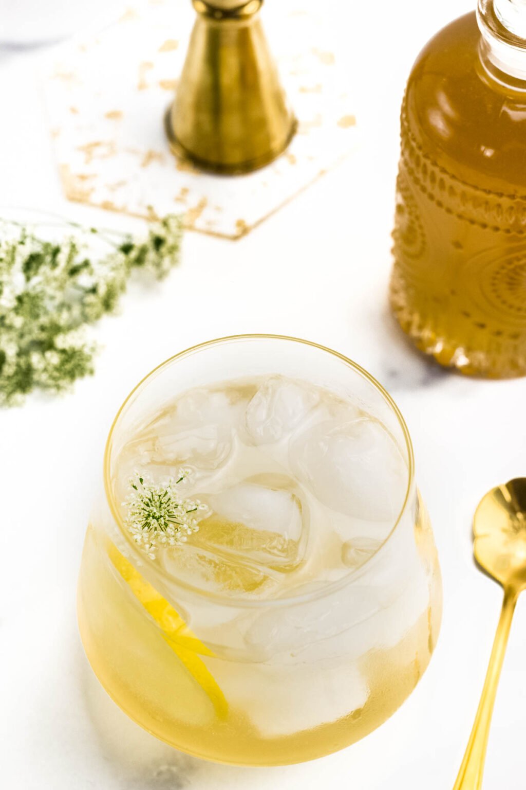 Elderflower Gin Cocktail