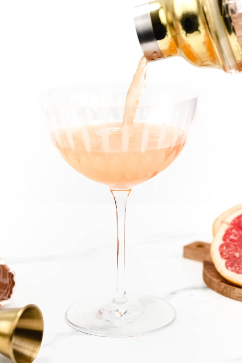 French Blonde Cocktail (Taylor Swift's Favorite Drink!)