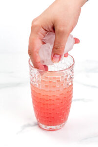 Classic Cosmopolitan Drink Recipe (Just Like Carrie Bradshaw's ...