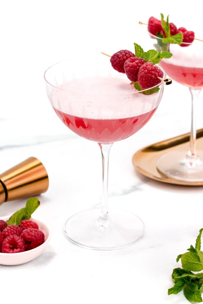 25 Aesthetic Drinks that are (Almost) Too Pretty to Sip