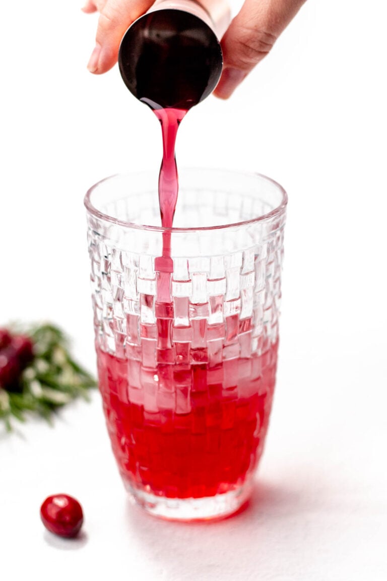 Yule Mule Cocktail Recipe (Easy Christmas Moscow Mule) | Feast + West