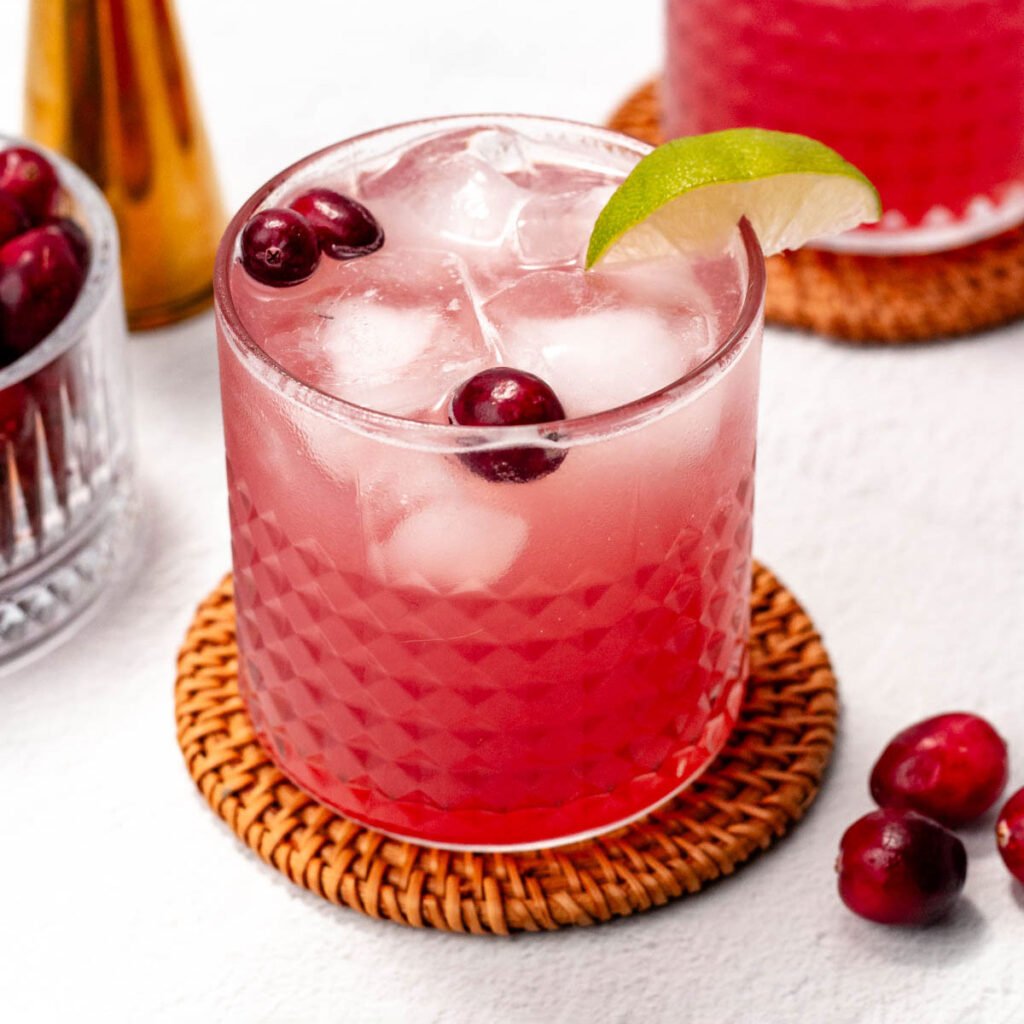 21+ Winter Mocktails to Make this Season