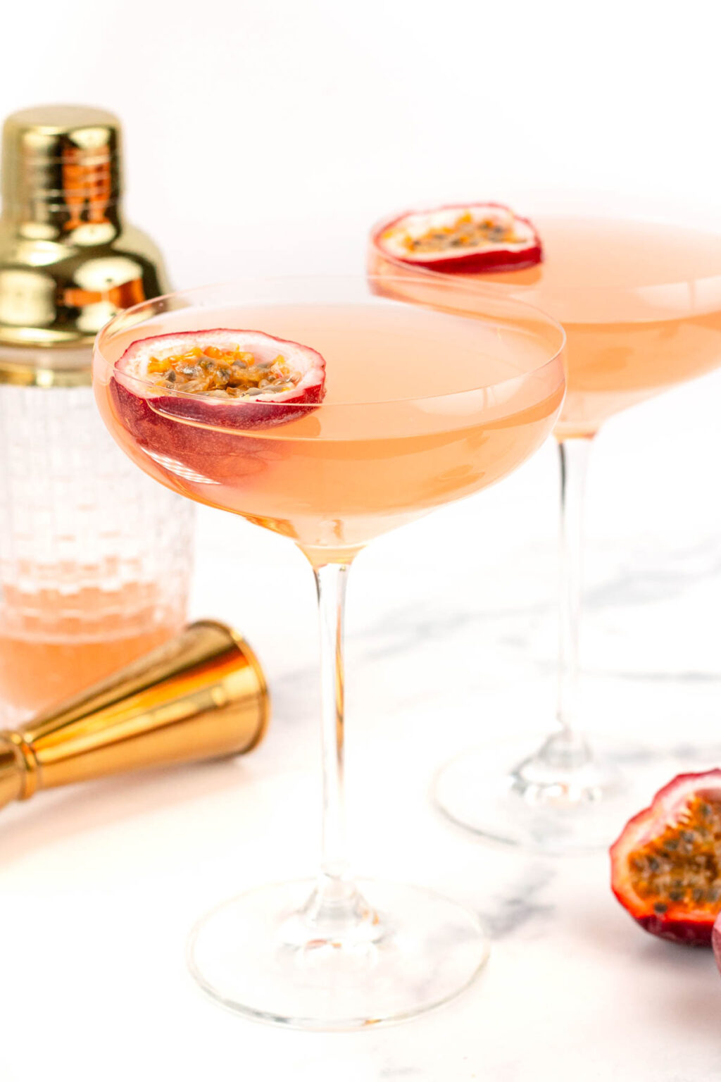 20+ Classic & Creative Tiki Cocktails to Sip This Summer