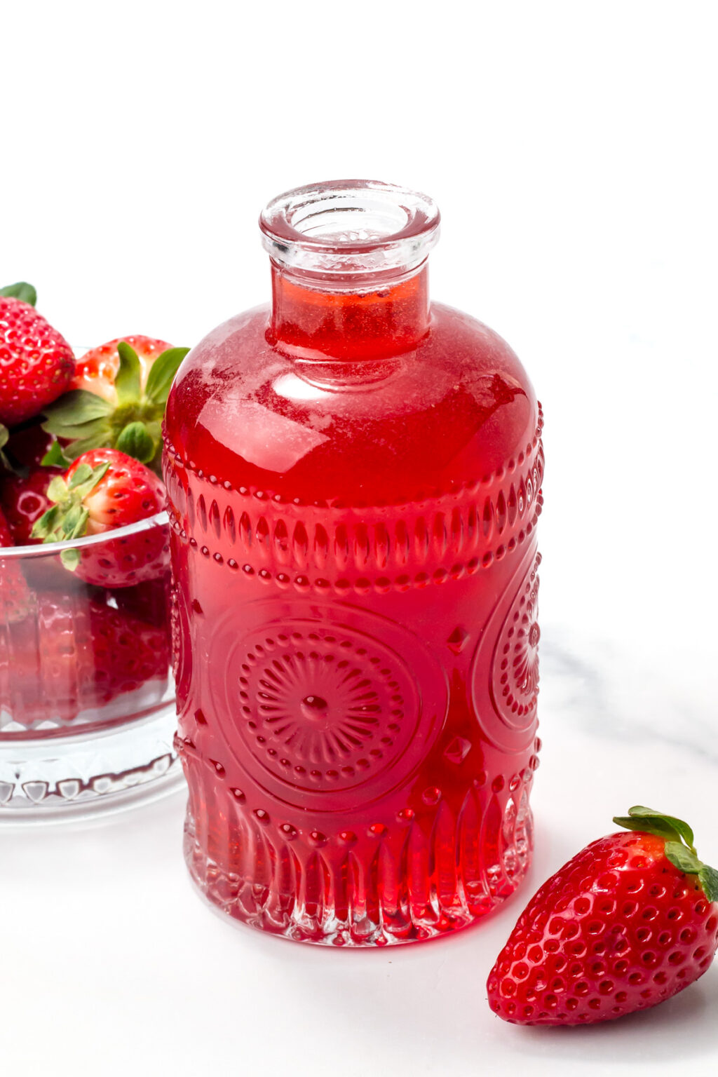 Easy Strawberry Syrup Recipe for Cocktails & Drinks (3 Ingredients)