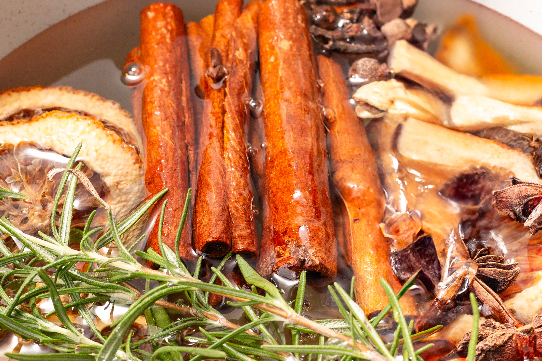 Simmer Pot Ideas to Make Your Home Smell Amazing